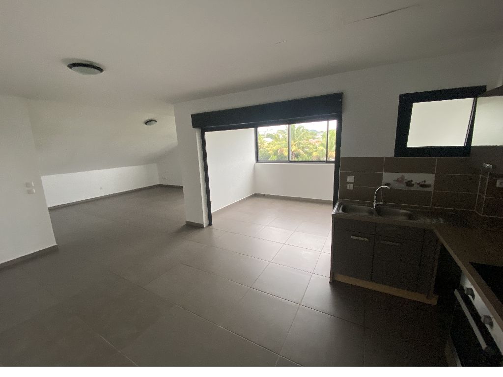 location appartement ravine des cabris 97432 3 pieces 810€ S.T.I.B. ST ...